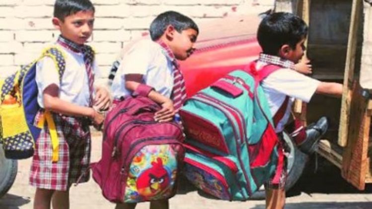 Schools in Assam's Bongaigaon fix maximum school bag weight at 1.5 kg ...