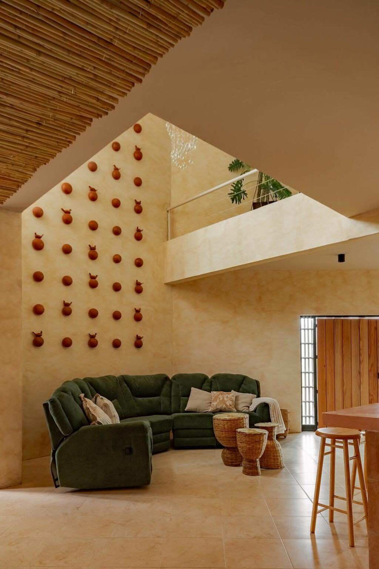 Casa Luz Tampilkan Desain Vernakular Modern Mexico