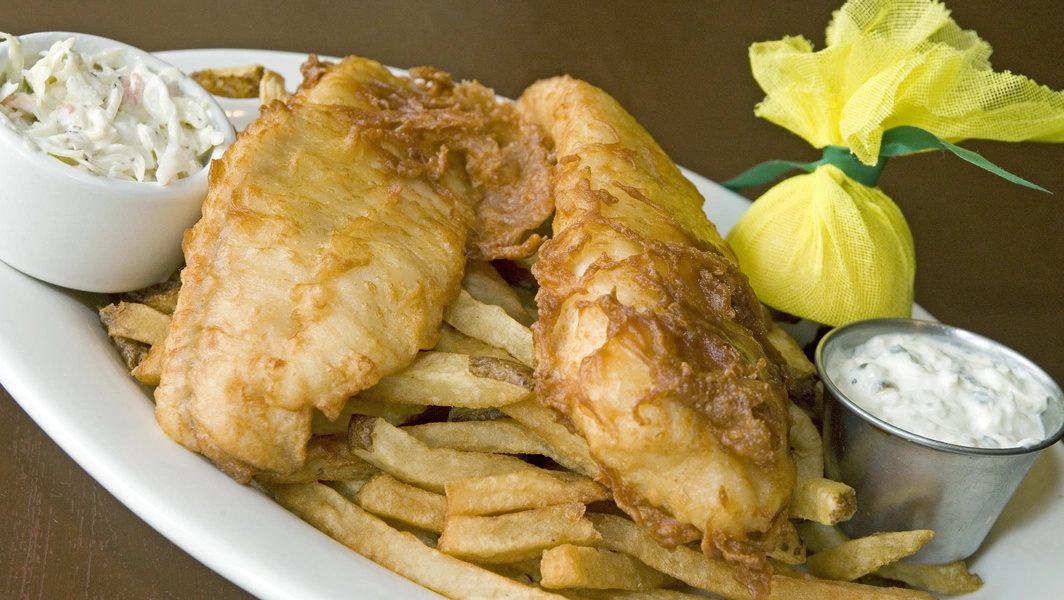 4 chains serving standout fried fish