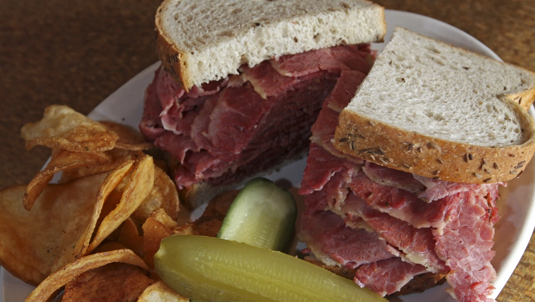 10 classic Midwestern foods and their origins