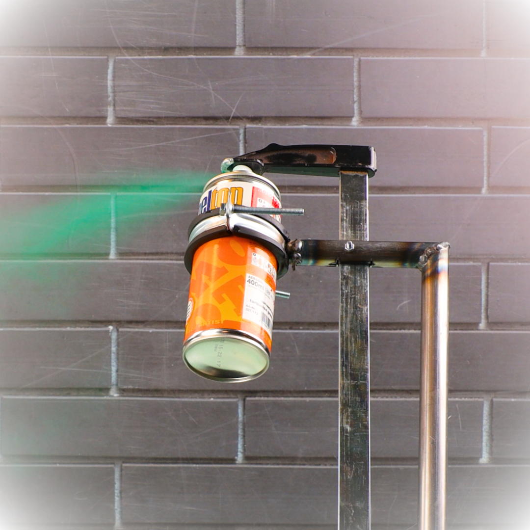 Easy spray painting solution for roofs