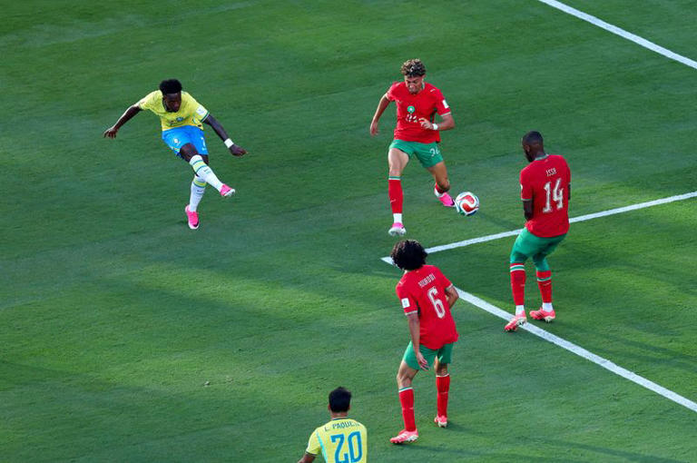 Soccer-Morocco expose Brazil flaws but settle for draw in World Cup ...