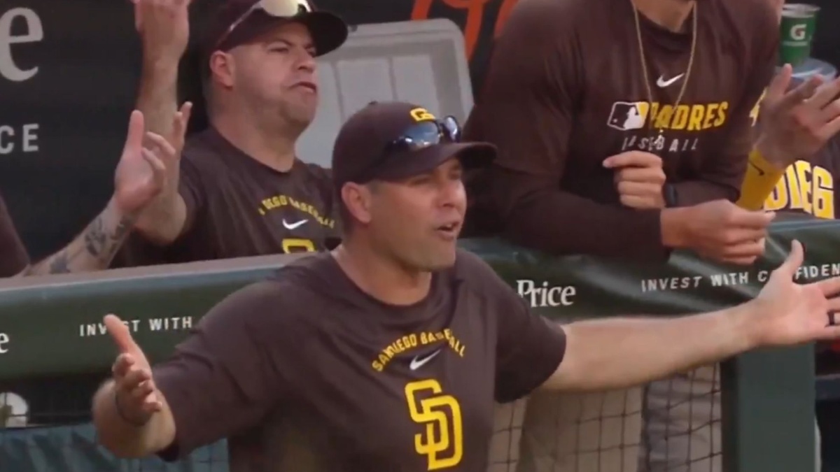 MLB: Padres manager ejected after wild Ron Marinaccio beanball sparks ...