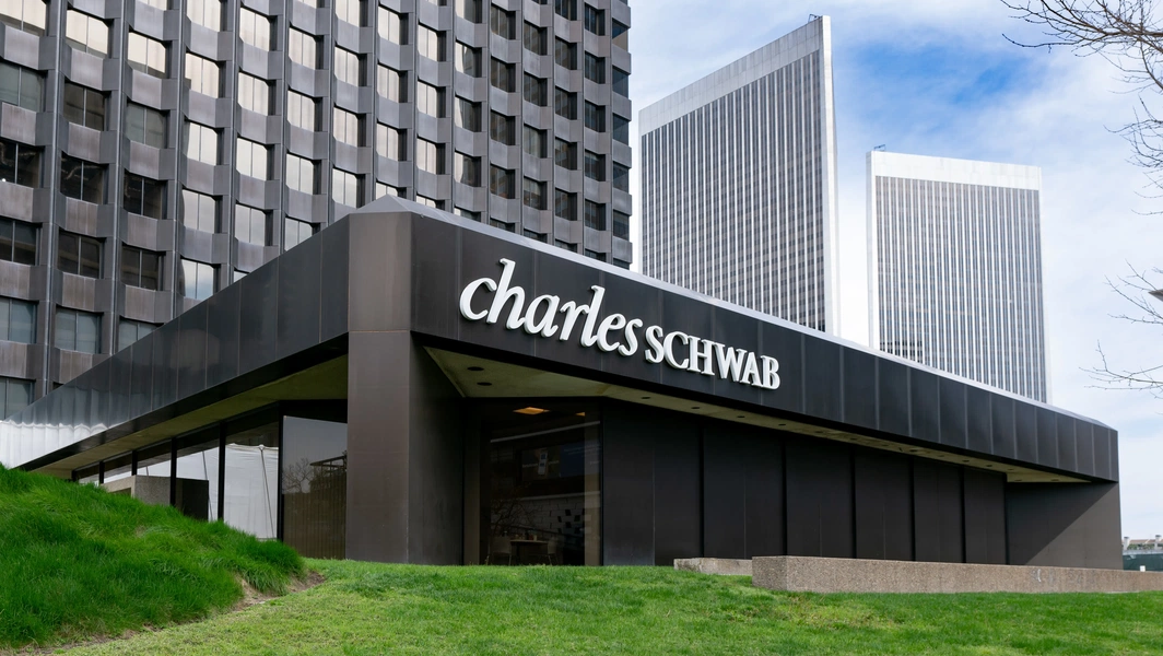 Schwab cuts ETF fees amid strong growth