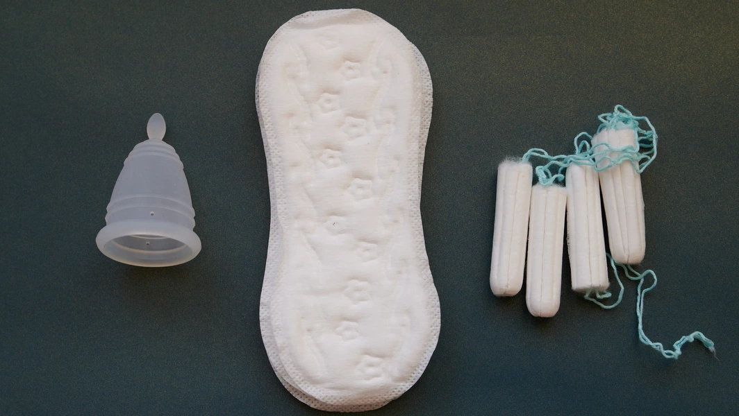 Economic and environmental benefits of reusable period products