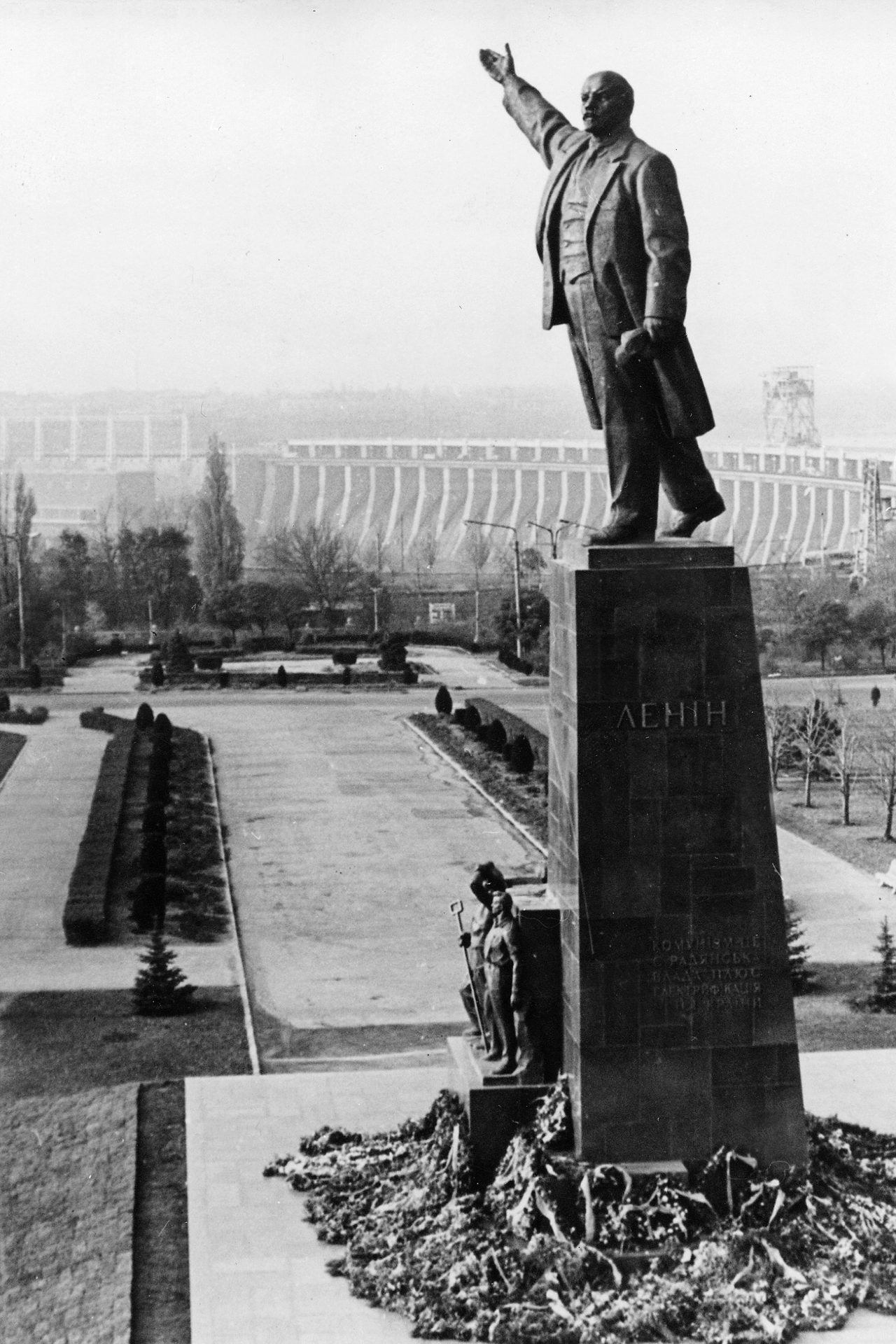 The surprising story behind Ukraine's most unusual Lenin statue