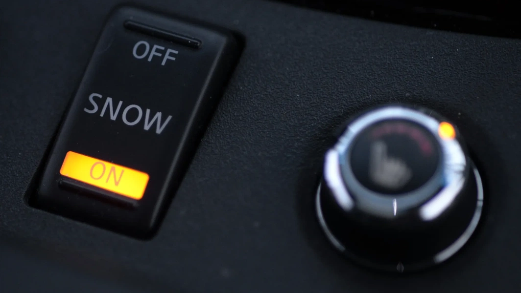 How snow mode improves winter driving safety