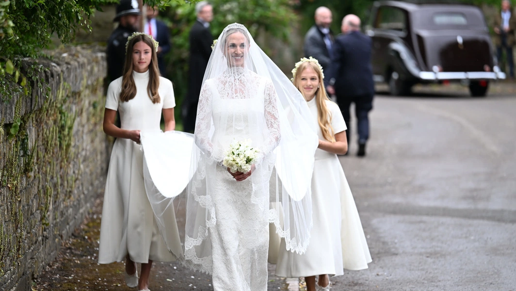 4 royal weddings of Queen Elizabeth II’s grandchildren