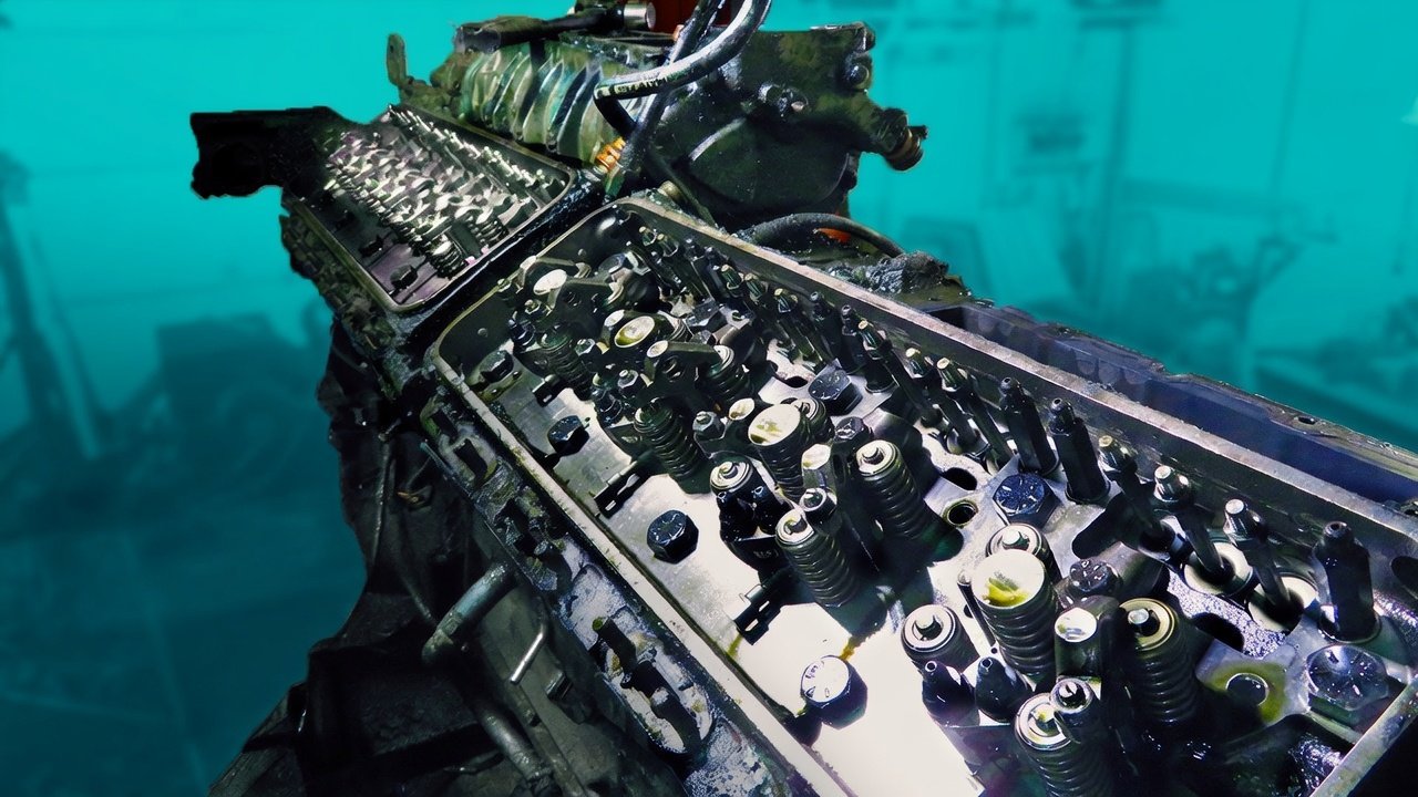 Breaking Down a 16CYL 2-Stroke Detroit Diesel