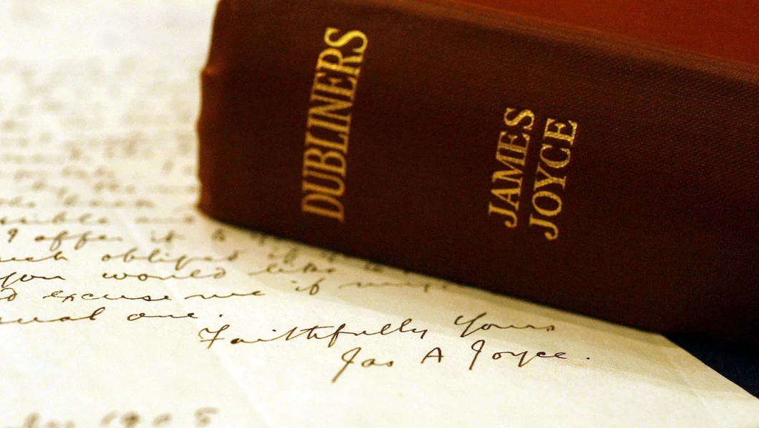 14 influential authors who shaped modern literature