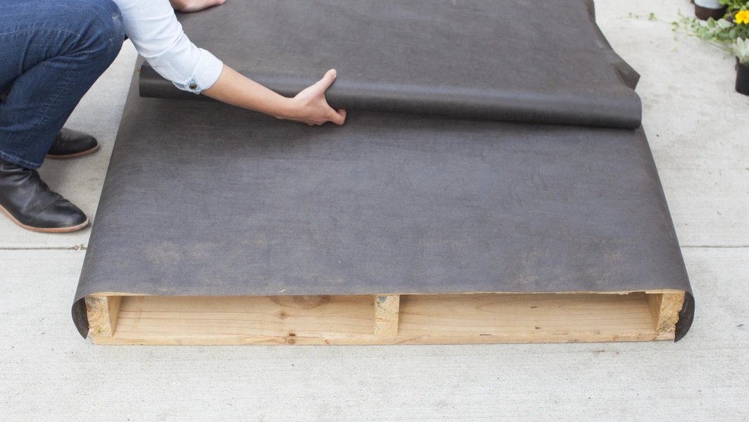 7 creative DIY garden projects with wooden pallets