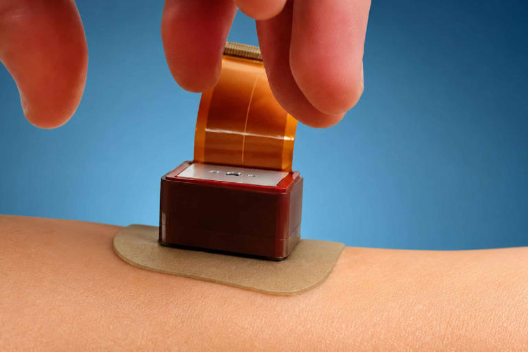 Ce patch autocollant du MIT pourrait remplacer les pacemakers implantés ...