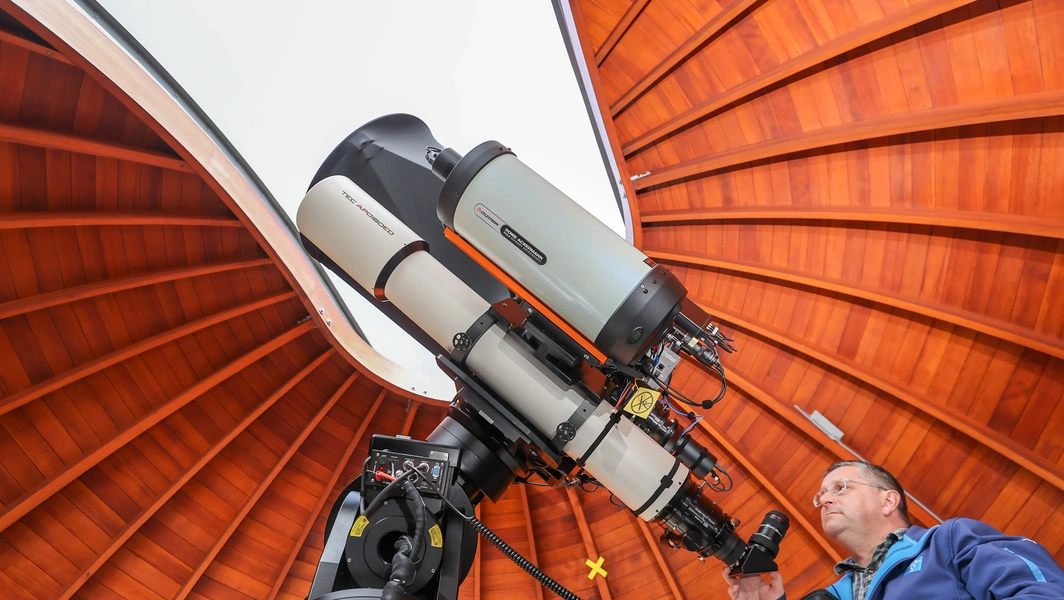 6 creative backyard observatory designs