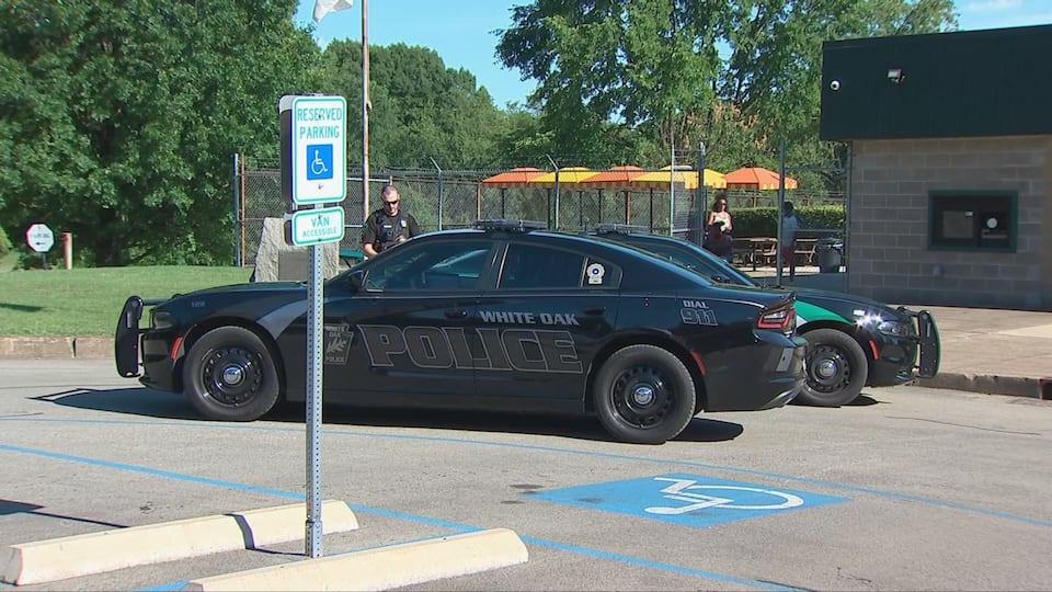 Witness recalls near-drowning at Heritage Hill Pool in White Oak ...