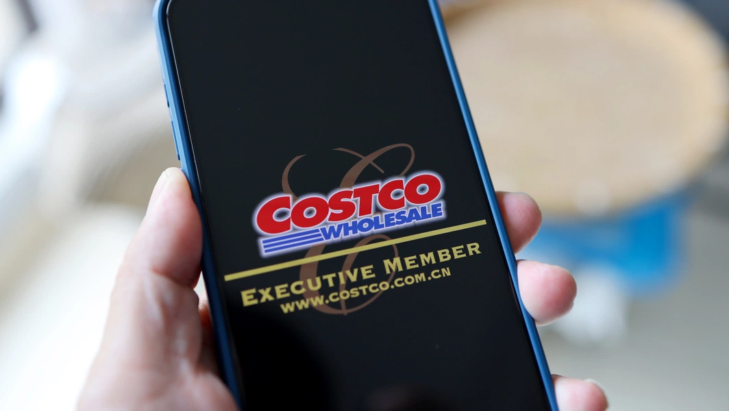 Costco vs Sam's Club: Memberships, perks, and savings