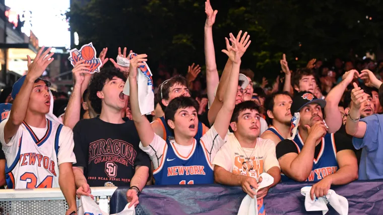 Knicks fans celebrate NBA championship: Live updates, highlights from ...
