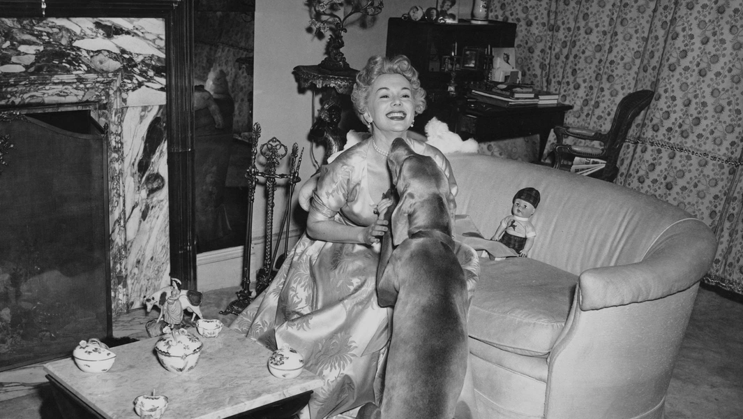 8 vintage icons and their beloved animals