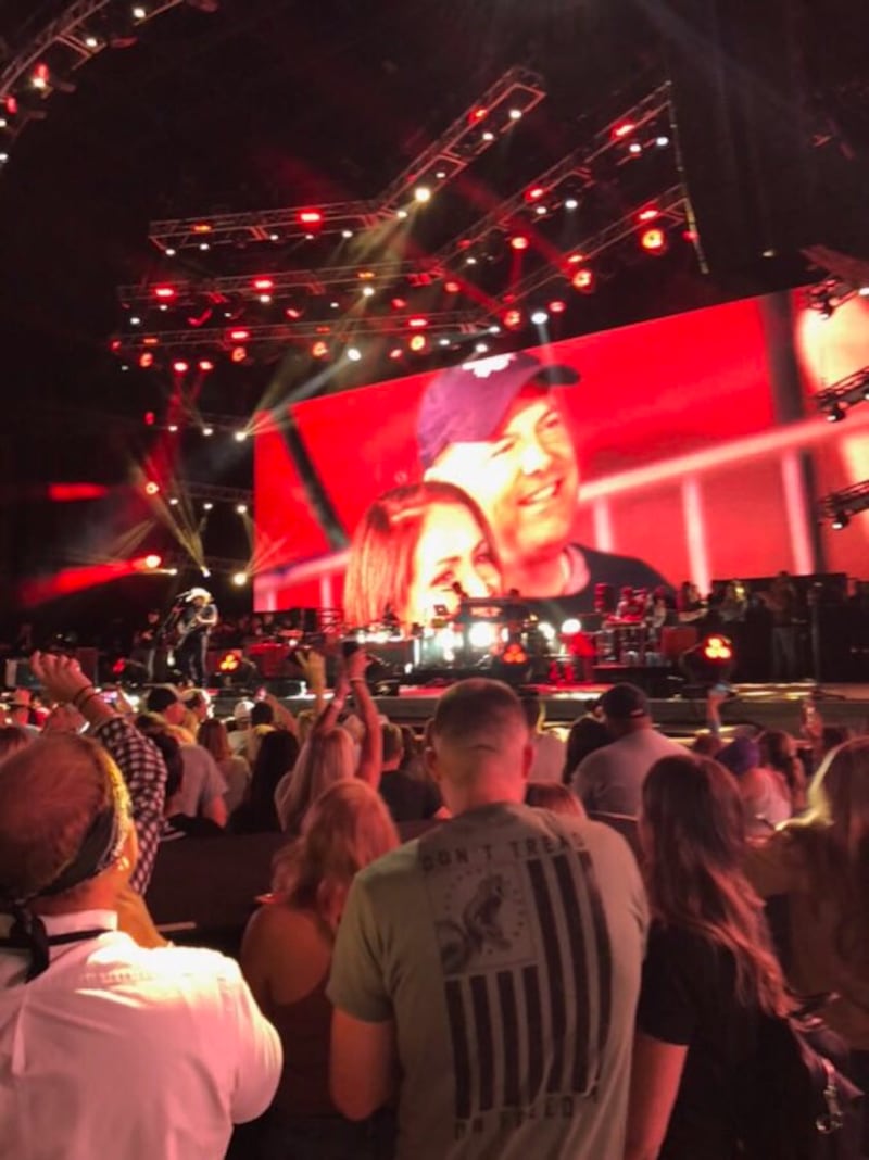 Country roads connect singer Brad Paisley and his dad to BYU