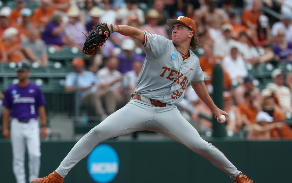 Georgia and Texas open CWS with bracket stakes