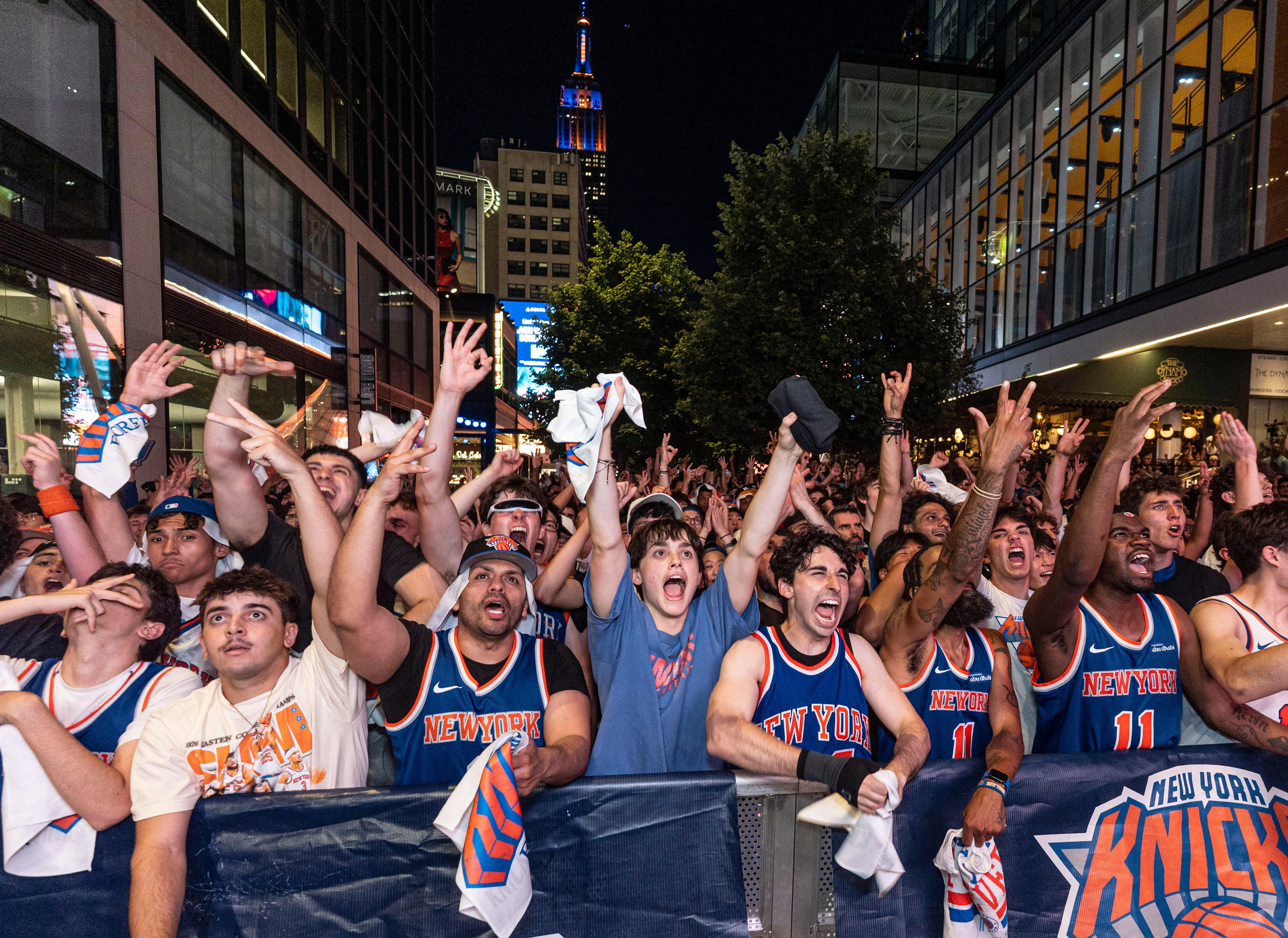 Watch Knicks championship parade live: TV, stream, start time