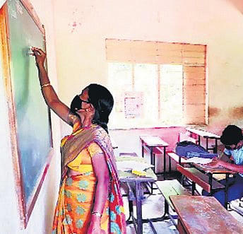 Delhi schools face Sanskrit teacher crunch as CBSE weighs making ...