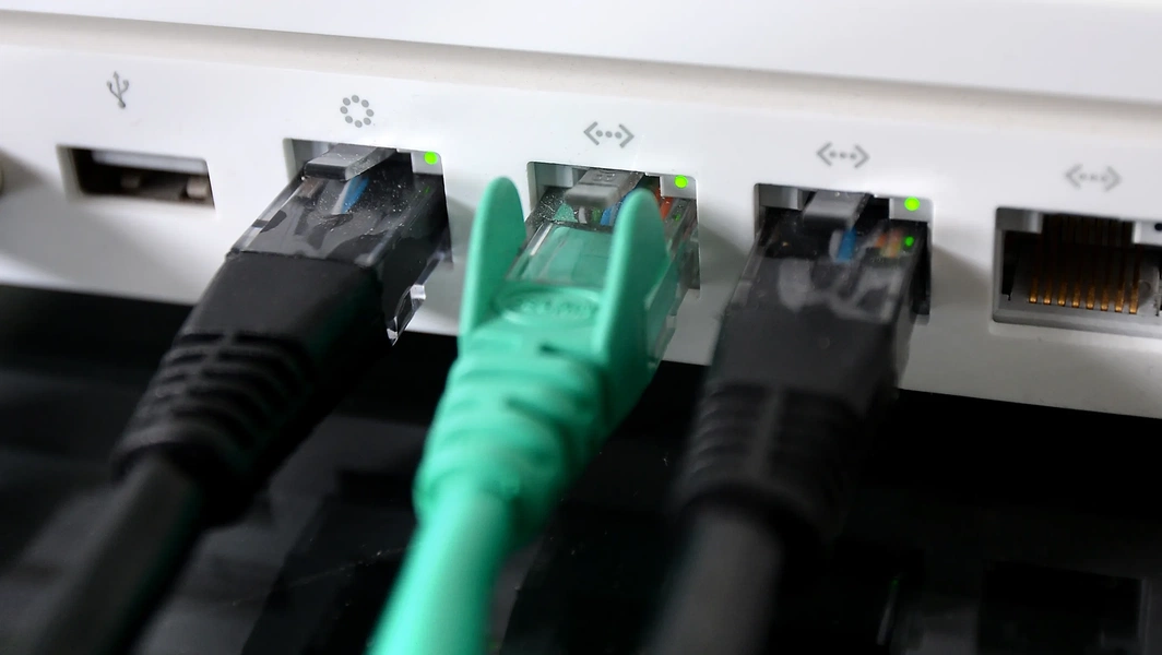 Improving home Wi‑Fi performance and reliability