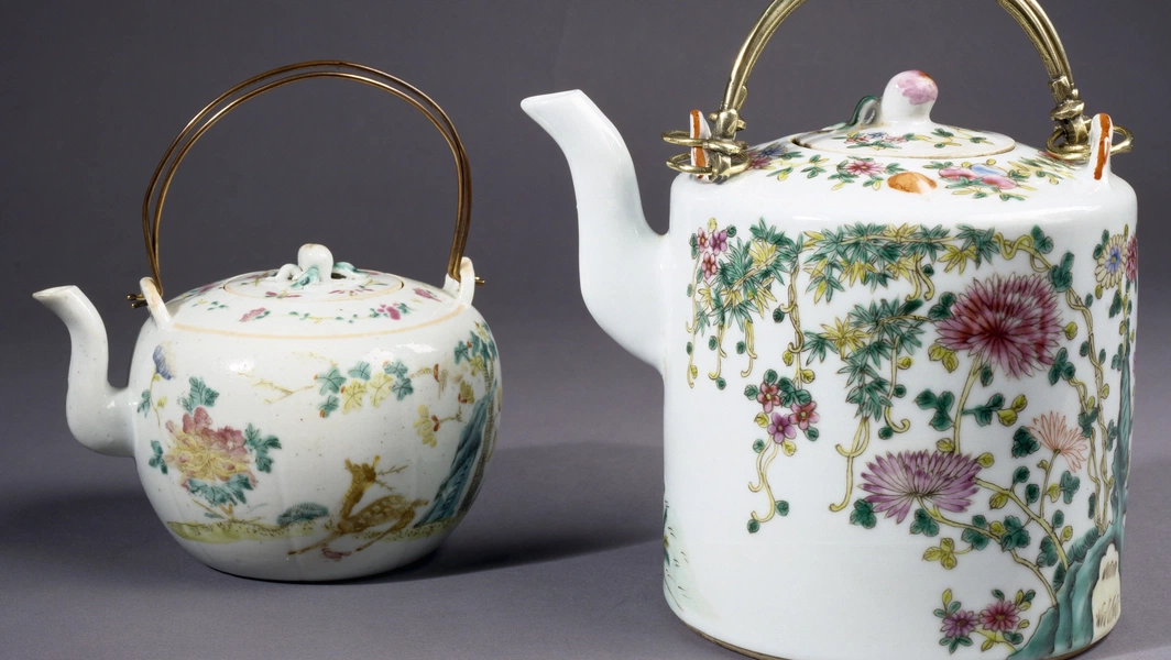 7 antique teapots highly valued by collectors