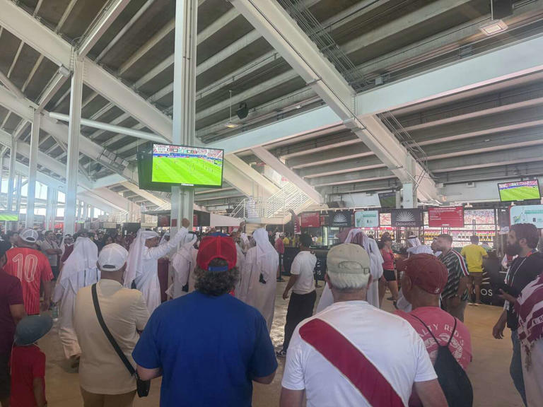 Scorching heat sends FIFA World Cup fans to Levi's Stadium concourse