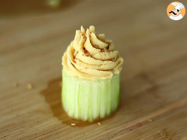 Cupcakes with cucumber and hummus - video recipe!