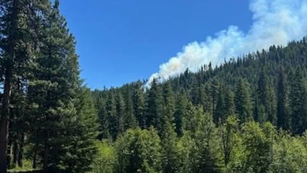 Wildfire ignites after military aircraft crash near Rimrock Lake