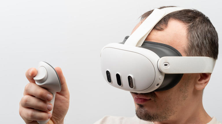 5 reasons why people ditch their VR headsets
