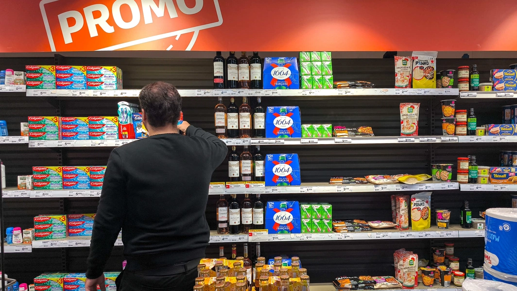 15 supermarket tactics that increase your spending