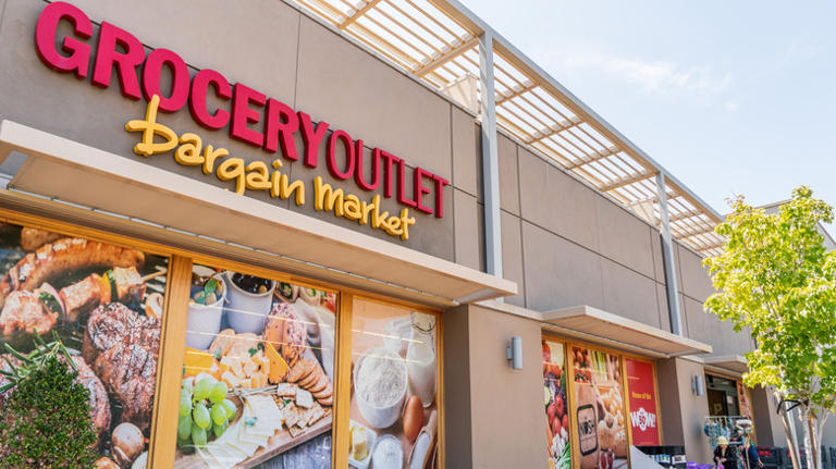 10 best budget grocery store chains you can shop at in 2026