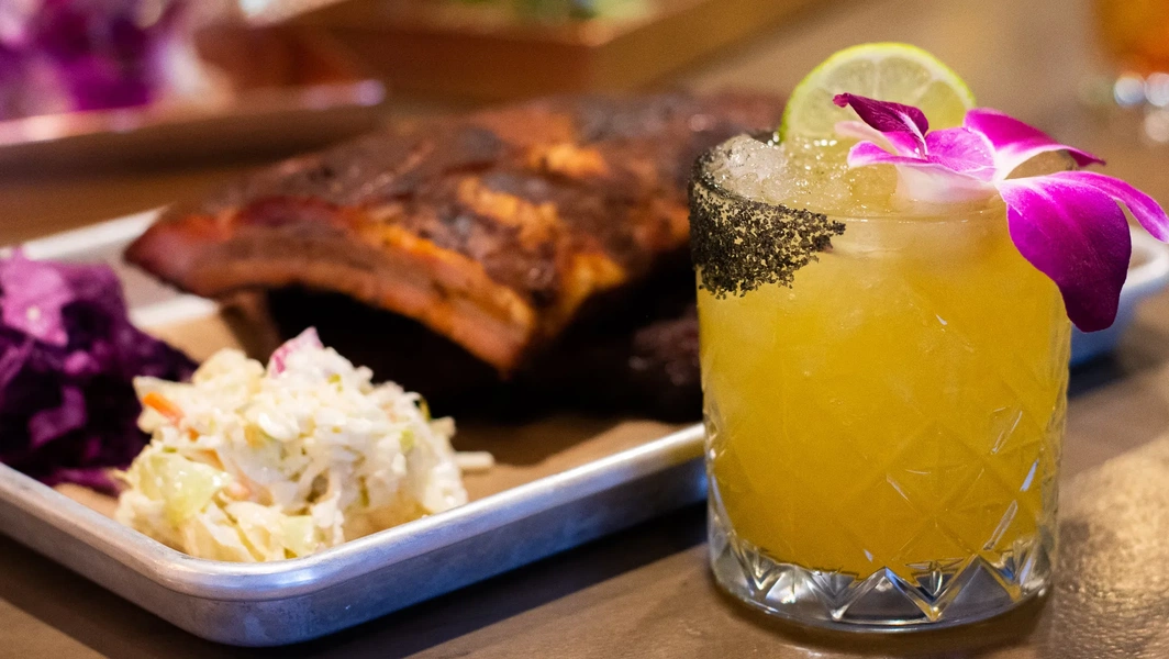 7 whiskeys and cocktails perfect for BBQ pairings