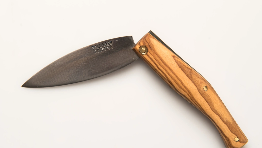 Knife blade shapes and their functions