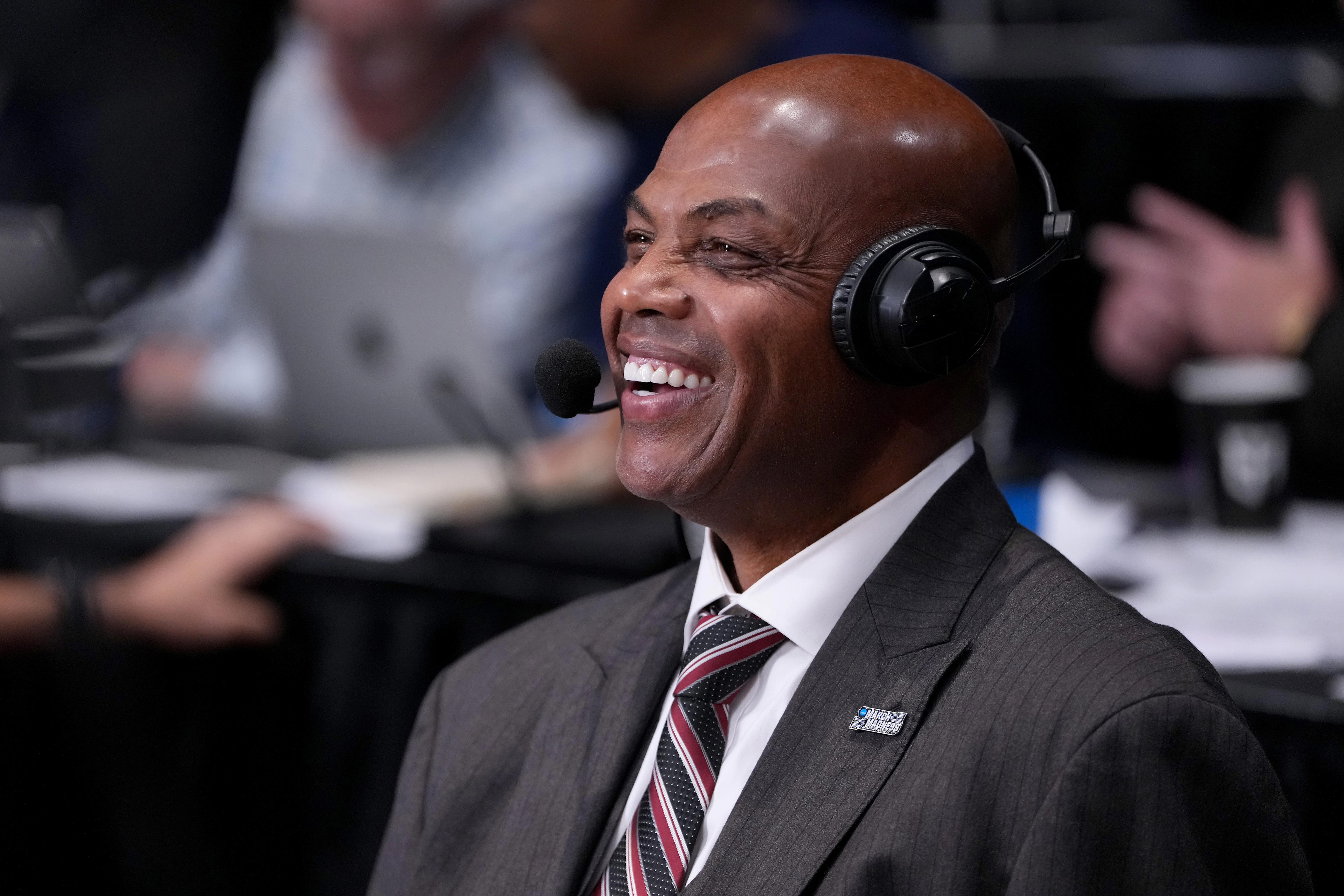 Charles Barkley says Spurs players were target of his 'dumbest team' quip