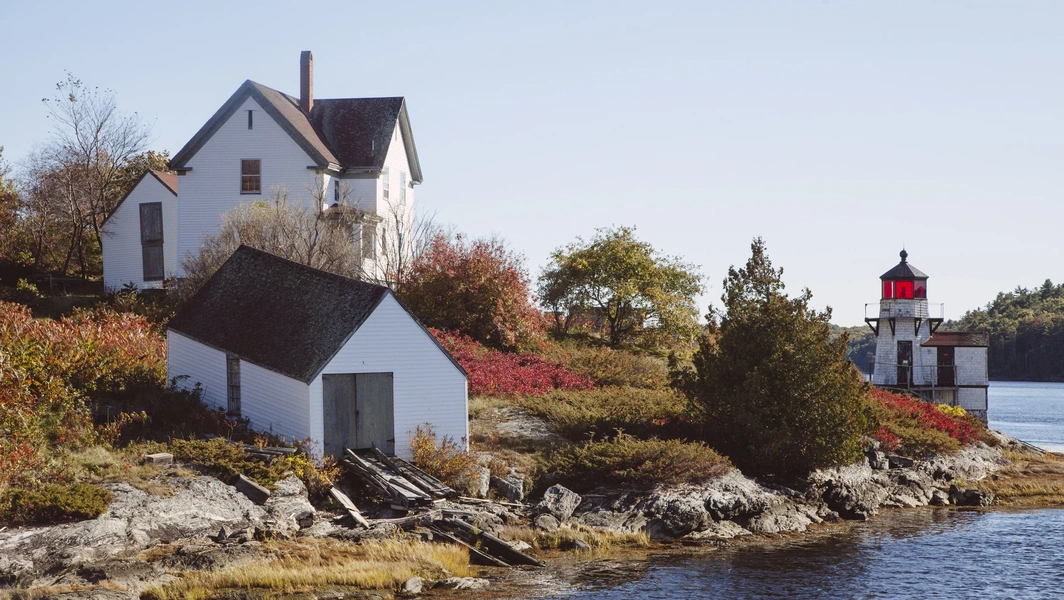 7 haunted lighthouses and their eerie legends