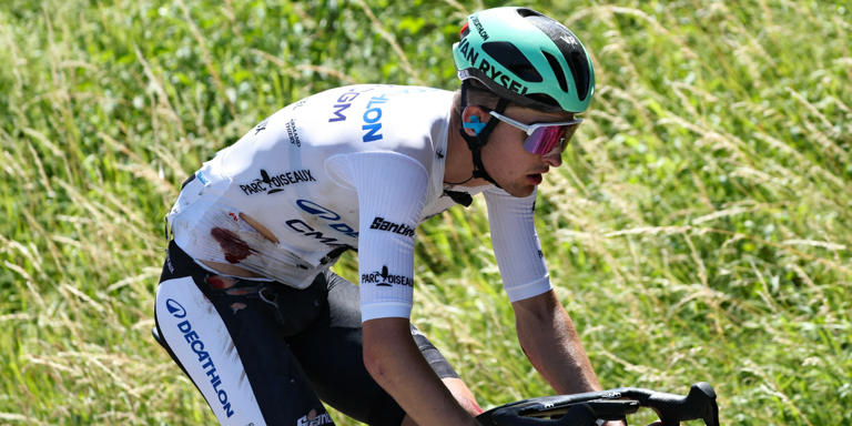 Tour Auvergne-Rhône-Alpes : Paul Seixas chute, se bat, mais voit la ...