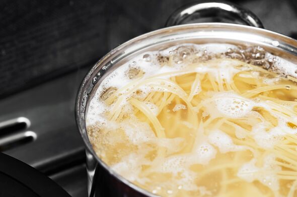 Difference between fresh and dry pasta explained - when to use each one