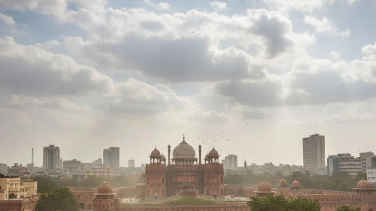 Delhi weather today: No heatwave, but humidity alert as IMD predicts ...