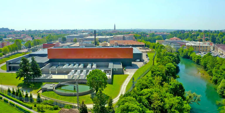 Viaggio nel campus Aruba, il data center più grande d’Italia: il cuore ...