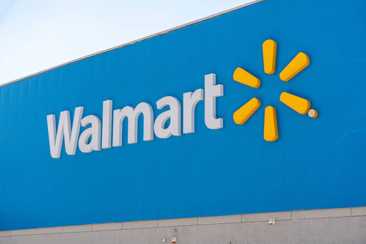 Walmart’s 84-inch cat tree is like a high-rise apartment for kitties ...