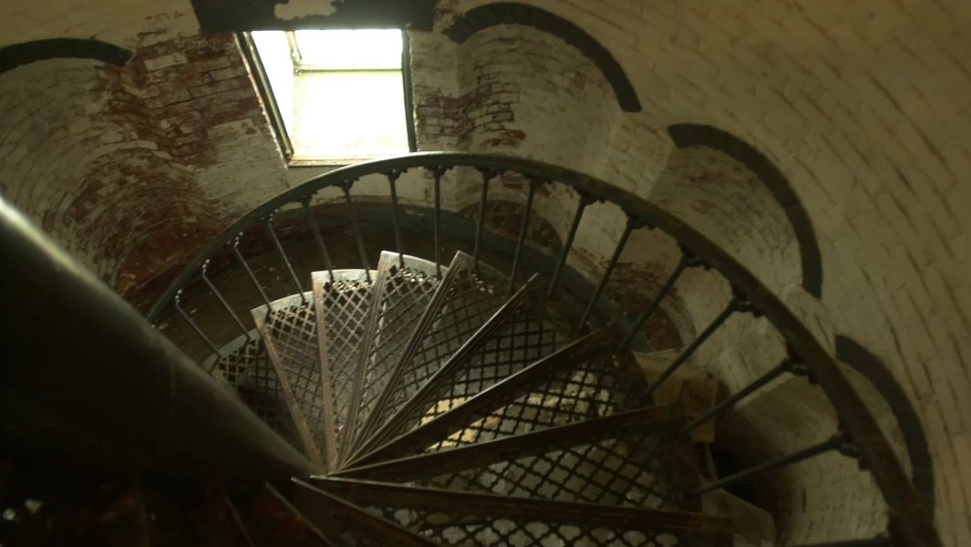 7 haunted lighthouses and their eerie legends