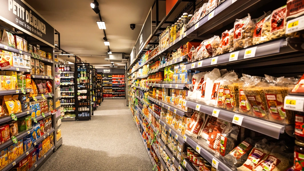 14 subtle grocery store tactics that influence spending