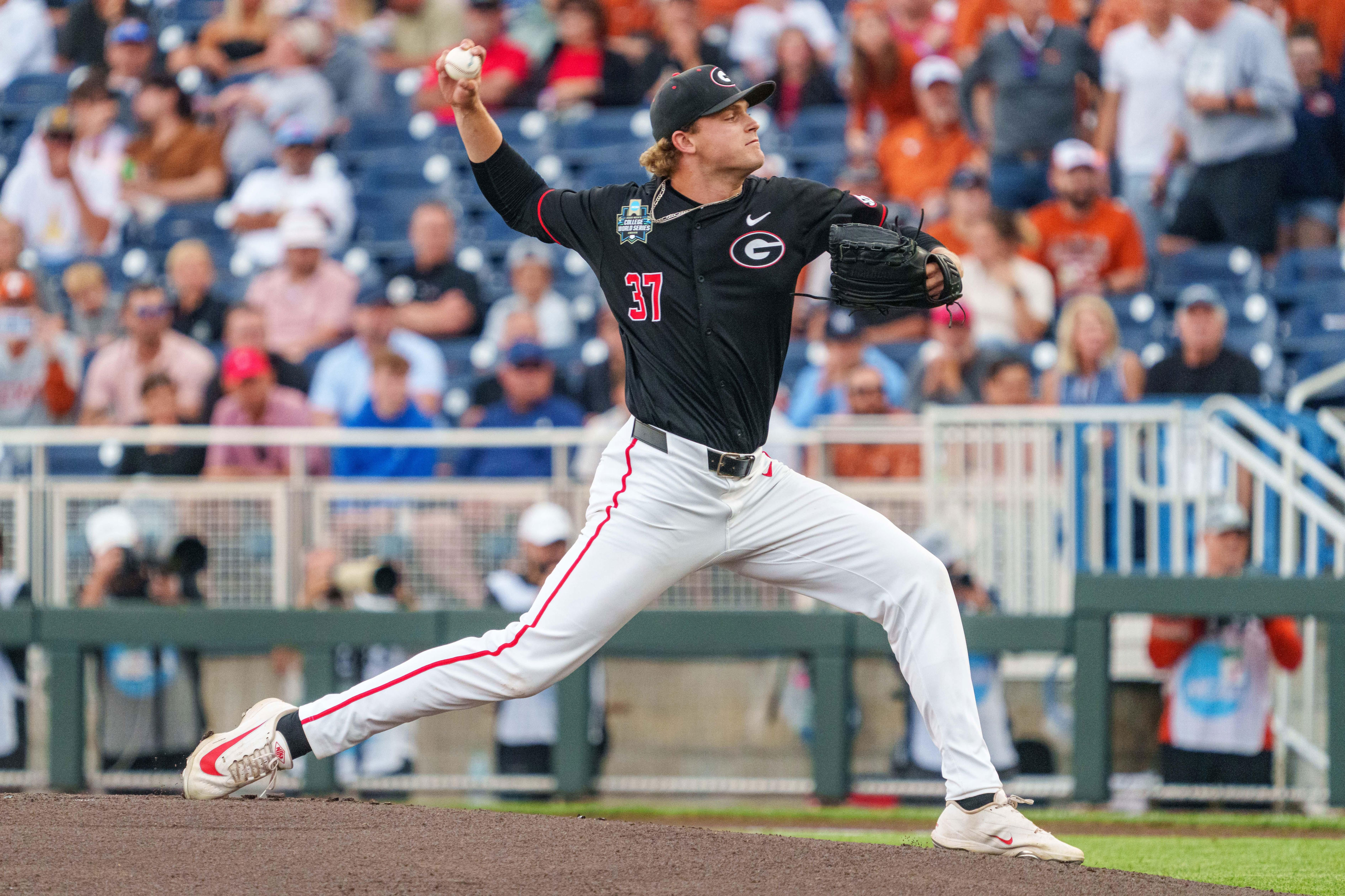 Men’s College World Series: Joey Volchko dominates as Georgia knocks ...