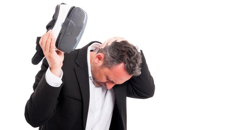 5 reasons why people ditch their VR headsets