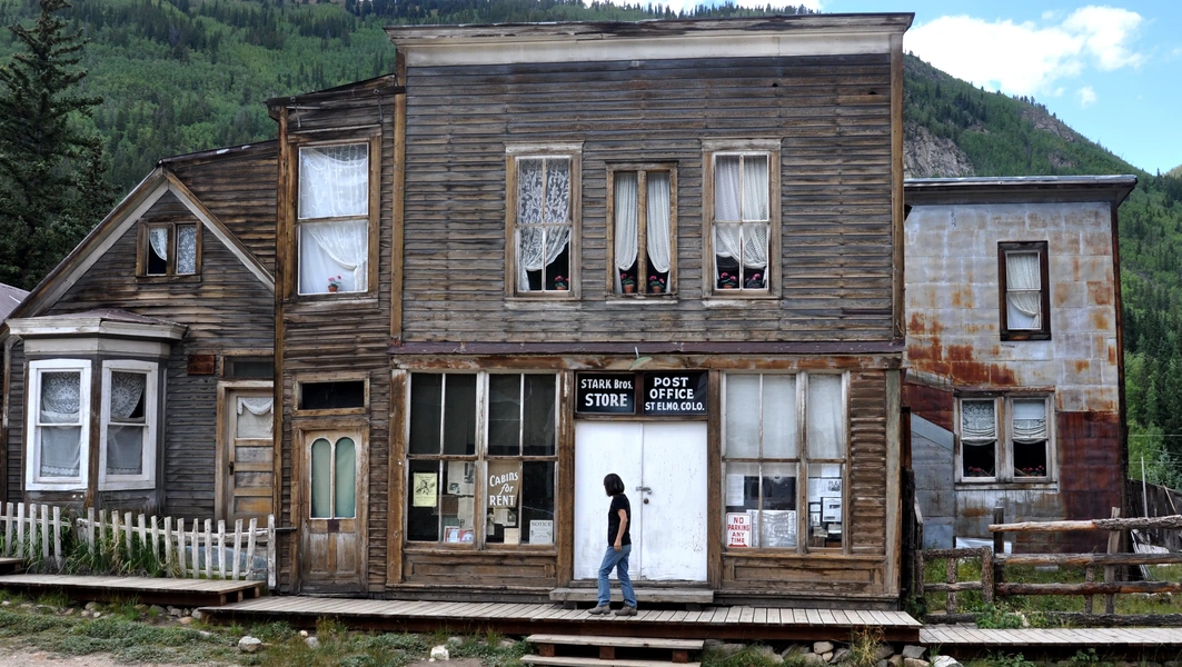 Exploring St. Elmo’s mining-era legacy