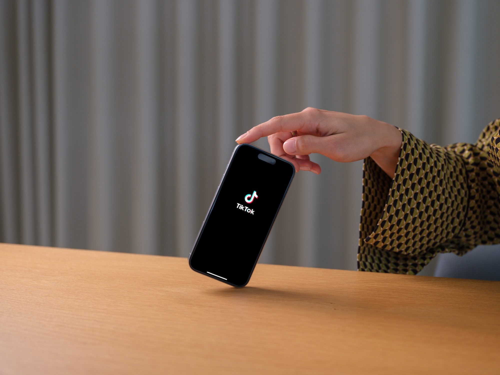 TikTok is testing voice calls in DMs, because you must talk where you ...