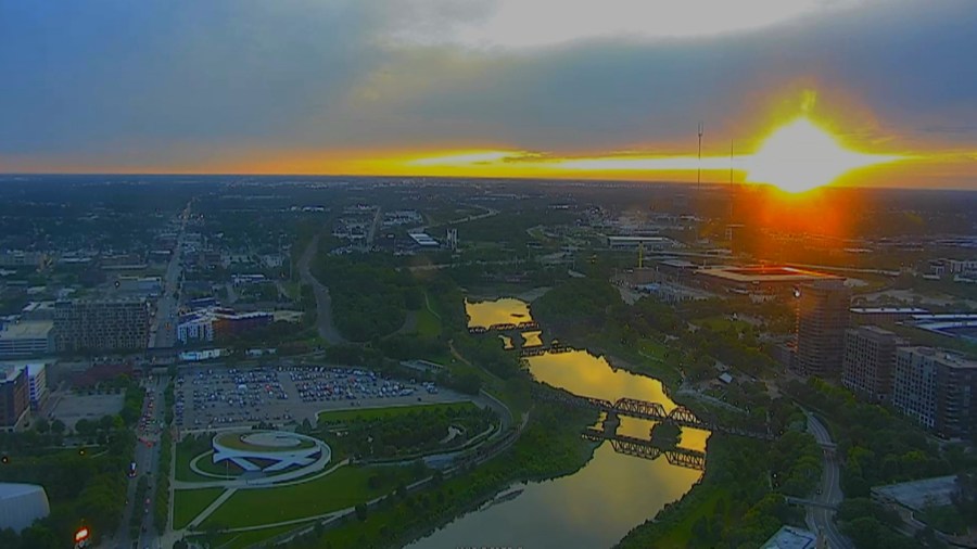 Columbus weather: Warm sunshine, showers, storms, cooler Sunday