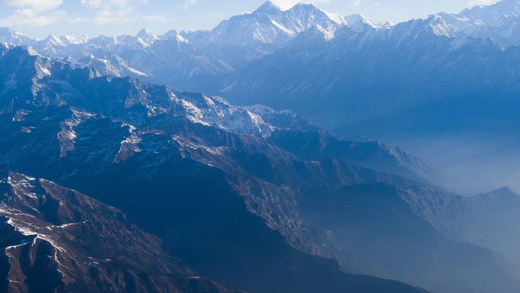 Comparing Mount Everest and Mauna Kea